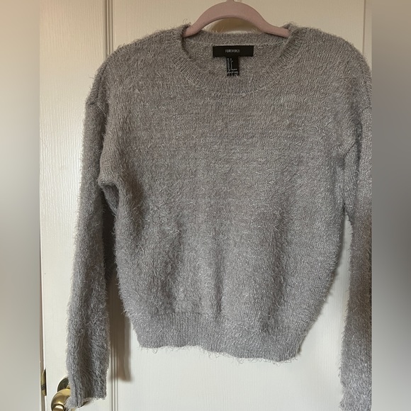 Forever 21 | Sweaters | Grey Fuzzy Sweater Forever2 | Poshmark